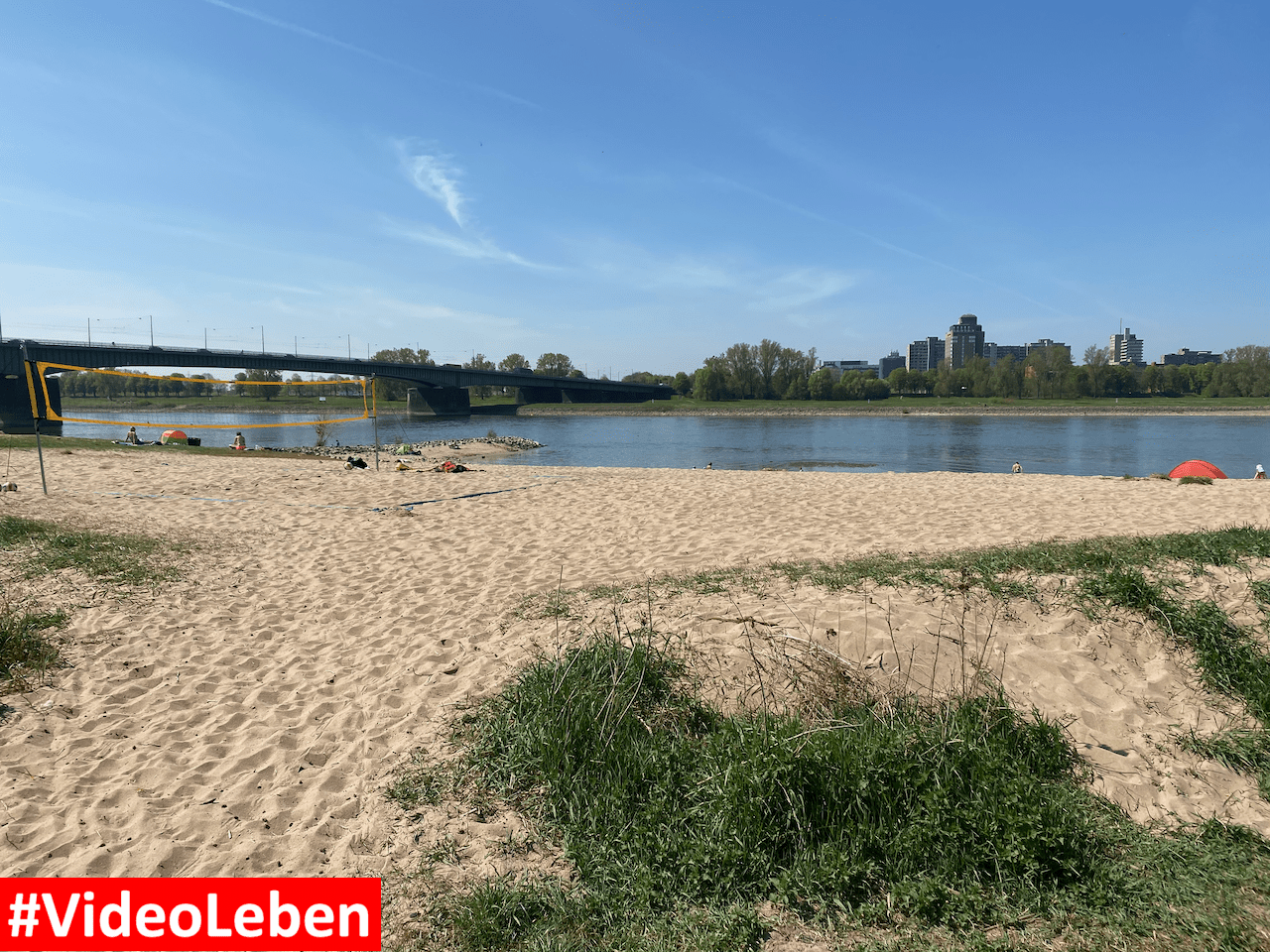 Rheinstrand - Sandstrand am Rhein in Düsseldorf Hamm - VideoLeben