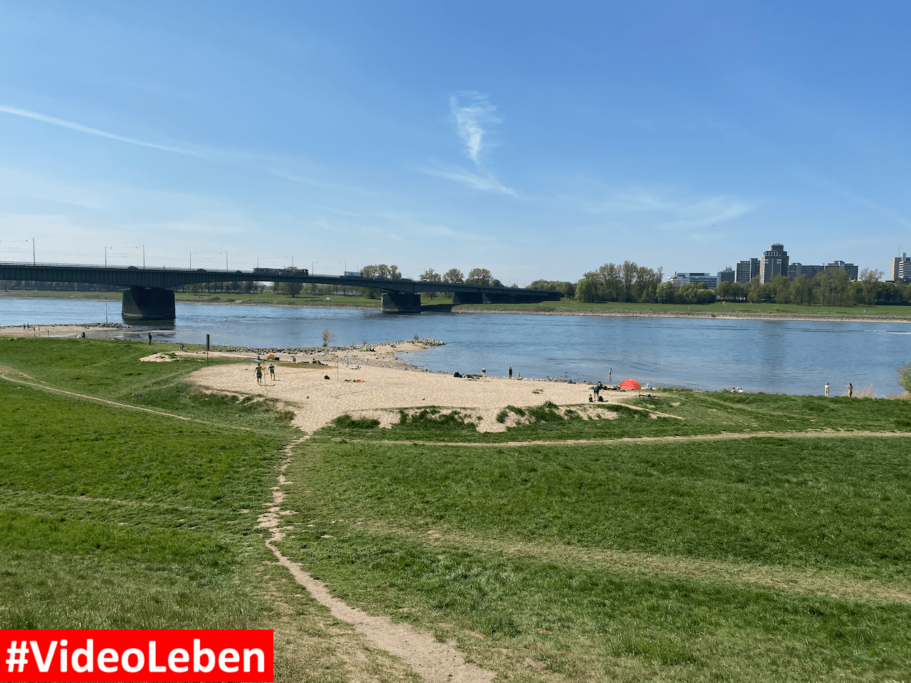 Rheinstrand - Sandstrand am Rhein in Düsseldorf Hamm - VideoLeben